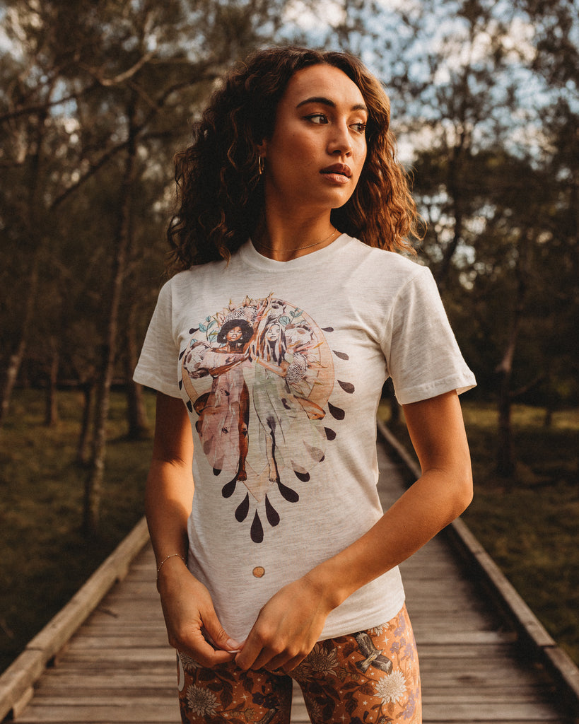 Ladies Grounded Tee – Chasing Rivers